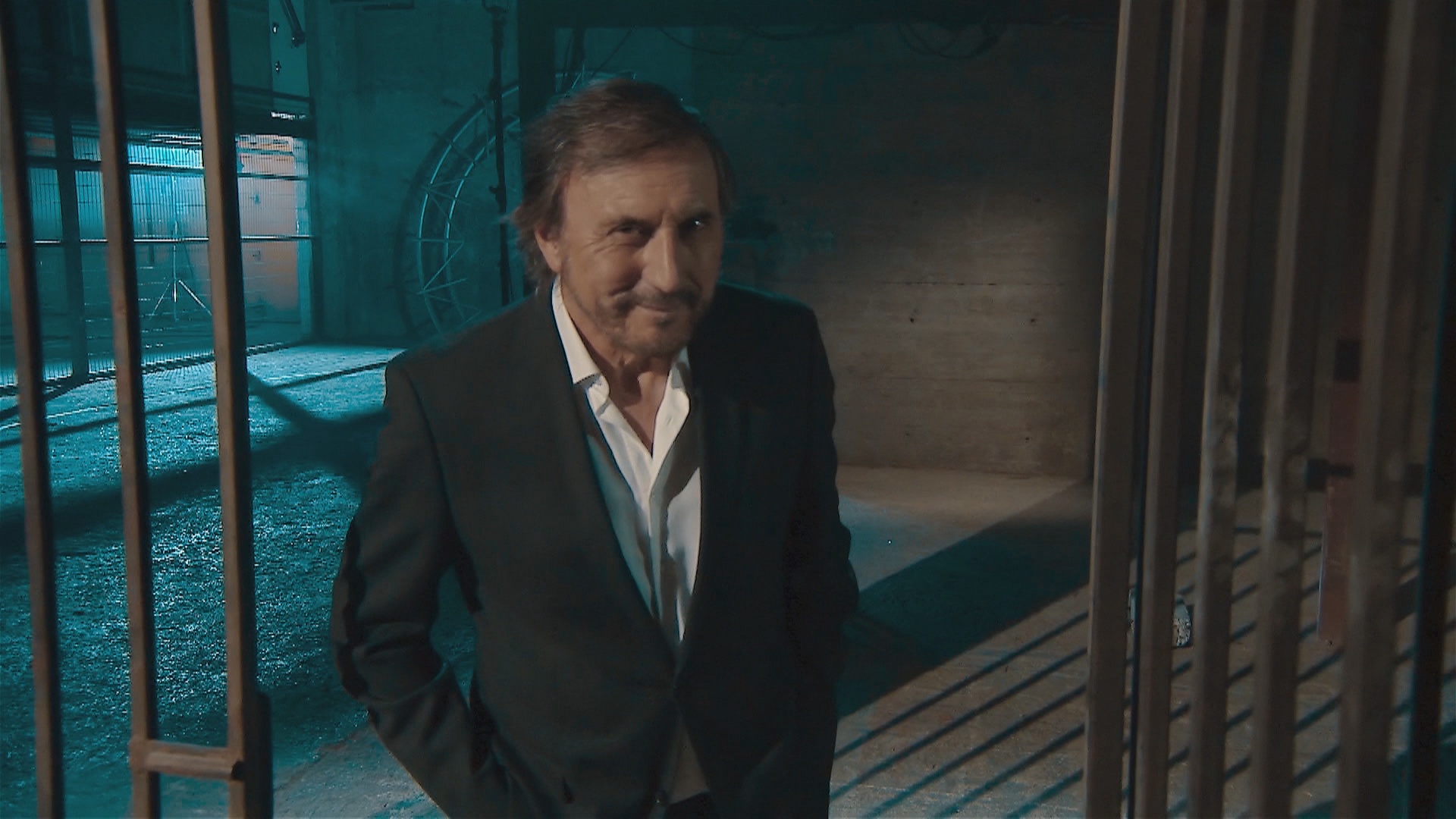 No sólo presenta: El gran rol que Carlos Pinto tiene en “Irreversible”