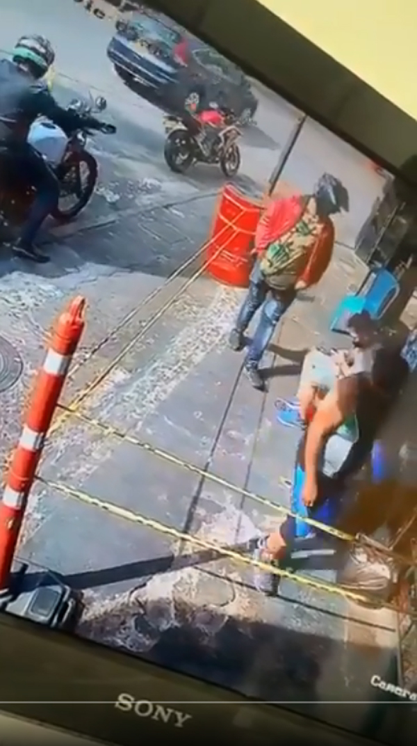 Asalto Fallido Ladrón Se Da Cuenta Que La Víctima Era Su Amigo Y Le