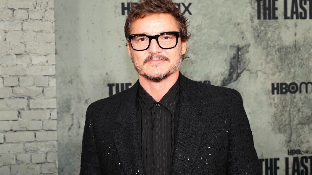 ¡Queda menos! Así promocionó Pedro Pascal su debut como anfitrión de SNL