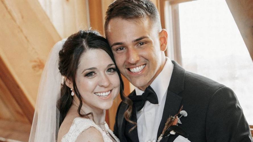 Joven recuperó su vista tras operación y vio a su marido por primera ...