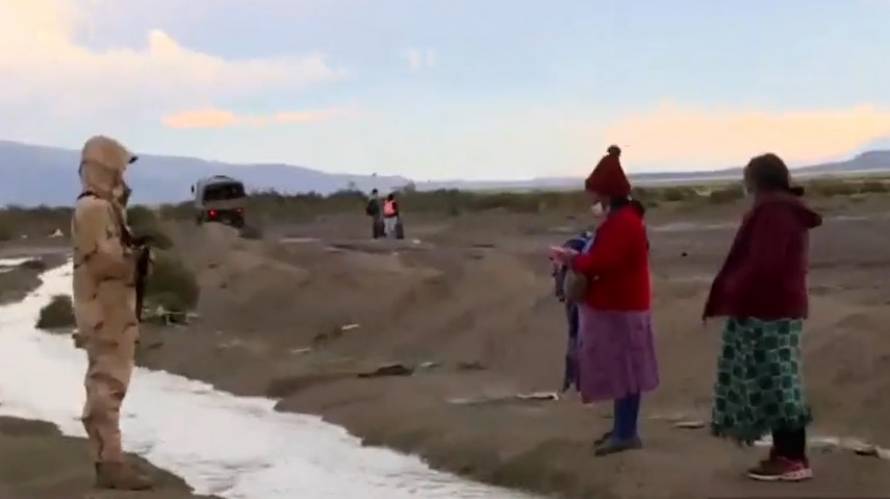 ¿Qué pasa con los chilenos que intentan cruzar la frontera en Colchane?