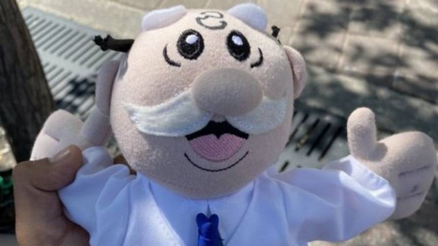 ”Yo triunfando”: Dr. Simi respondió a las críticas por sus diferentes ...