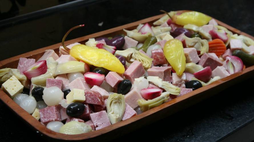 La polémica vuelve a Antofagasta: Venden pichanga a $30 mil pesos